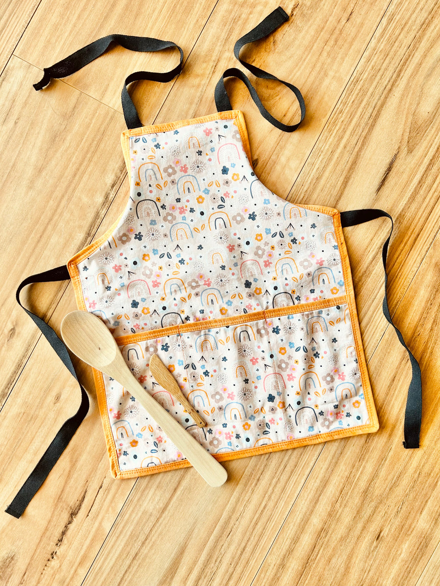 Kids Aprons Section 1 (ready to ship 20 prints) – Little Gumnuts